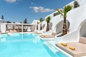 Luxury Swim Up Suite | Minibar, cofre com capacidade para portátil, quartos insonorizados 