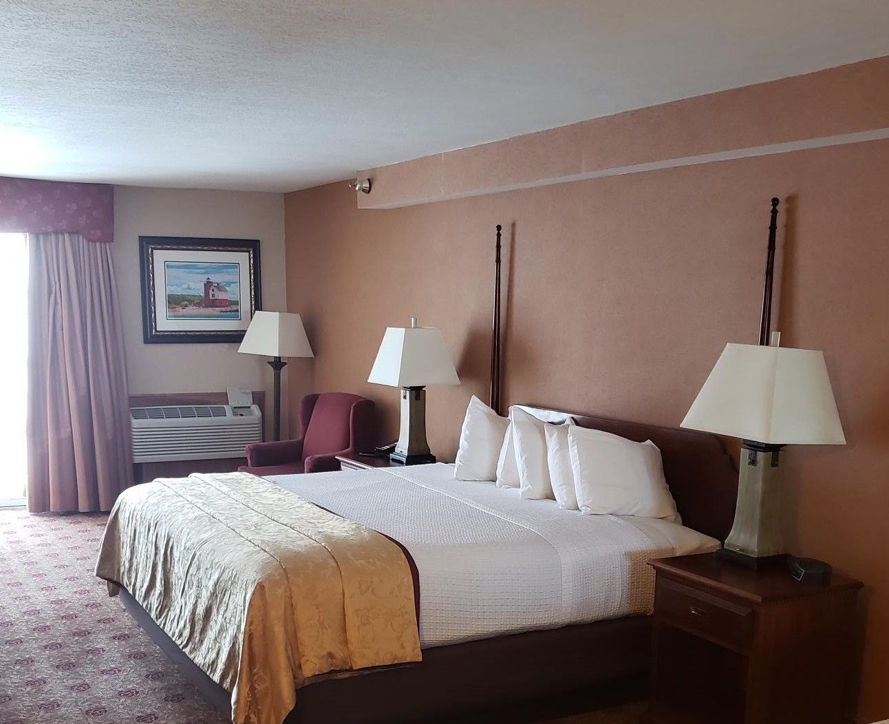 Hamilton Inn Select Beachfront Reviews, Deals & Photos 2023 - Expedia