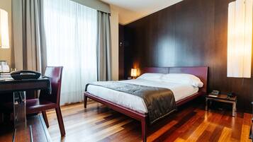 Quarto Duplo Executivo | Lençóis de algodão egípcio, roupa de alta qualidade, edredões de penas