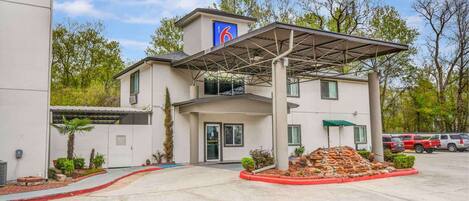 Fachada da propriedade