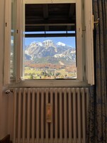 Quarto Duplo ou Twin Panorâmico, varanda, vista para a montanha | Vista do quarto