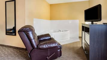 Suite Deluxe, 1 cama king-size, não fumadores | Secretária, cortinas/cortinados opacos, ferro/tábua de engomar
