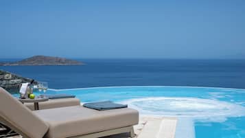 Vila, 1 quarto, piscina particular | Terraço/pátio