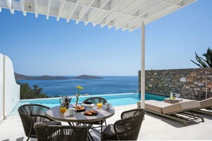 Suite Superior, piscina privativa, vista para o mar (Private Massage Room) | Terraço/pátio interior