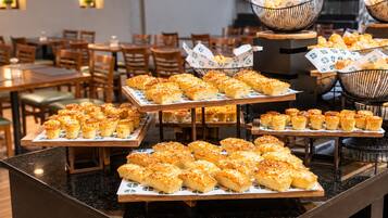Buffet de pequeno-almoço