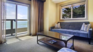 Suíte luxo, 1 cama King, vista para o oceano (Pillar Point) | 1 quarto, ferros/tábuas de passar roupa, Wi-Fi de cortesia