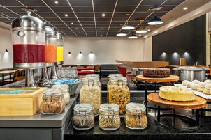Buffet de pequeno-almoço