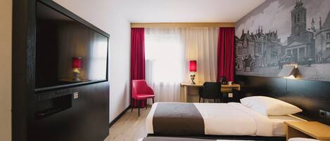 Quarto Twin Comfort | Cofre no quarto, secretária, berços/camas para crianças grátis