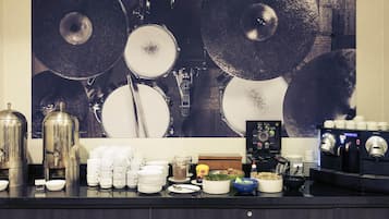 Pequeno-almoço tipo buffet diário (70.00 BRL por pessoa)