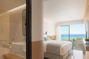Double Room, Premium Sea View | Roupas de cama antialérgicas, cofres nos quartos, quartos à prova de som