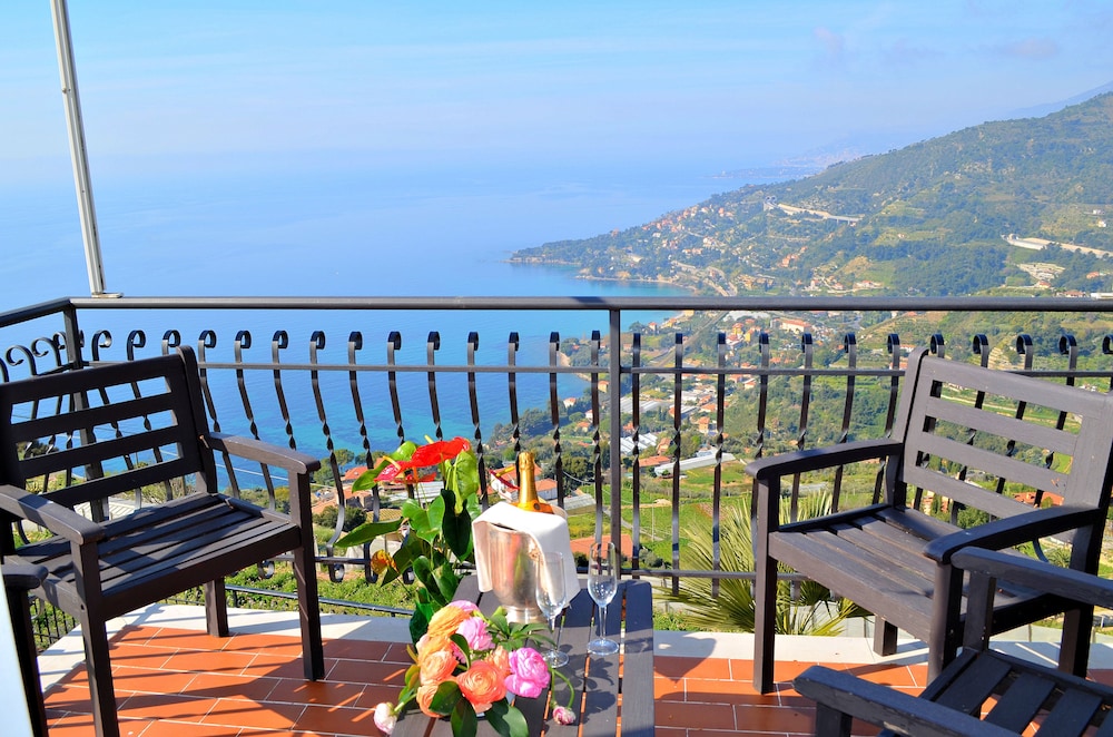 La Riserva Di Castel D'appio - Ventimiglia