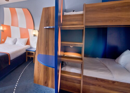 Explorers Hotel Reviews, Deals & Photos 2024 - Expedia