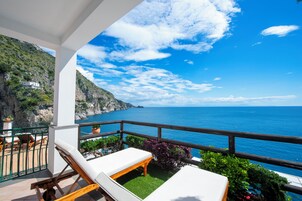 Quarto Duplo Deluxe, terraço, vista para o mar | Terraço/pátio interior