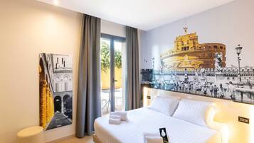 Cofres nos quartos, escrivaninha, quartos à prova de som