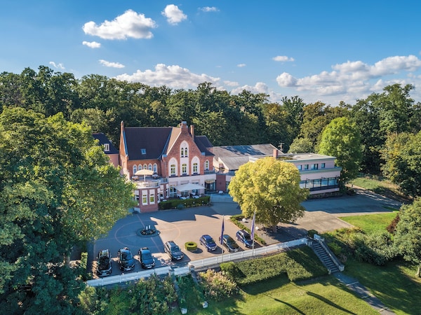 Parkhotel Berghoelzchen - Hildesheim