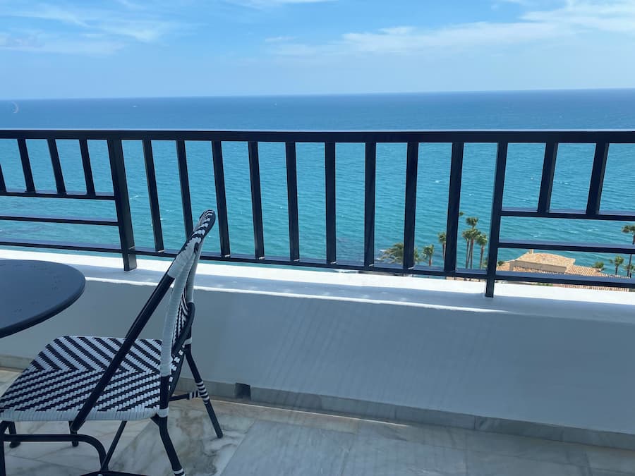 Suite-Estúdio Deluxe, 1 quarto, vista para o mar | Roupa hipoalergénica, cofre no quarto, cortinas/cortinados opacos