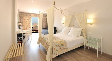 Suite Júnior | Cofre no quarto, secretária, ferro/tábua de engomar, Wi-fi grátis 