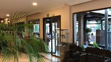 Entrada (vista interior)