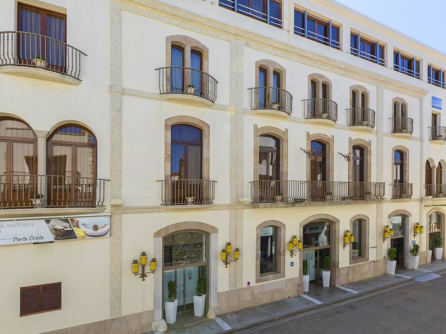 Fachada da propriedade