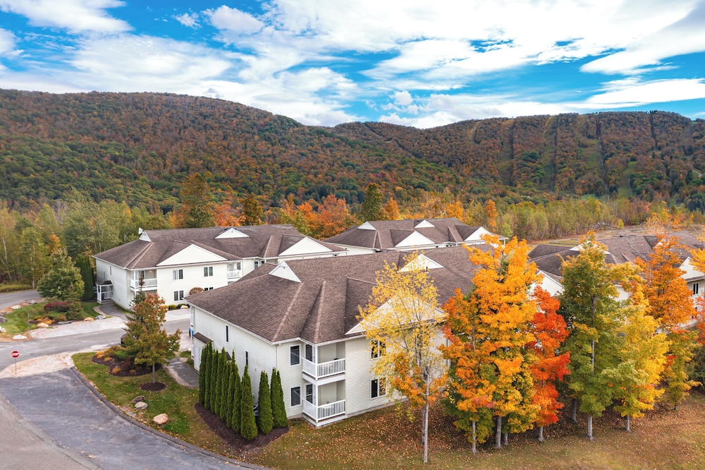 Vacation Village In The Berkshires - Pontoosuc Lake, MA