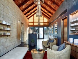 Sala(s) para tratamentos a casais, banheira de hidromassagem 