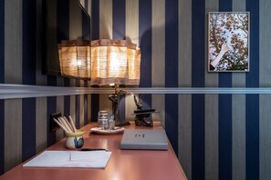 Quarto Duplo Superior | Roupa de alta qualidade, edredões de penas, minibar grátis