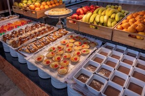 Café da manhã, almoço e jantar