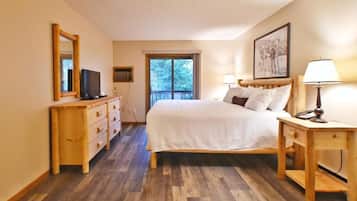 Condo (Mountain Haus) | Roupas de cama premium, edredons de pluma, cofres nos quartos