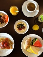 Pequeno-almoço tipo buffet diário incluído 
