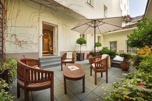 Garden Suite with 50m2 Terrace | Terraço/pátio interior