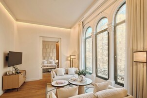 Presidential Suite | Roupas de cama premium, frigobar, cofres nos quartos, escrivaninha