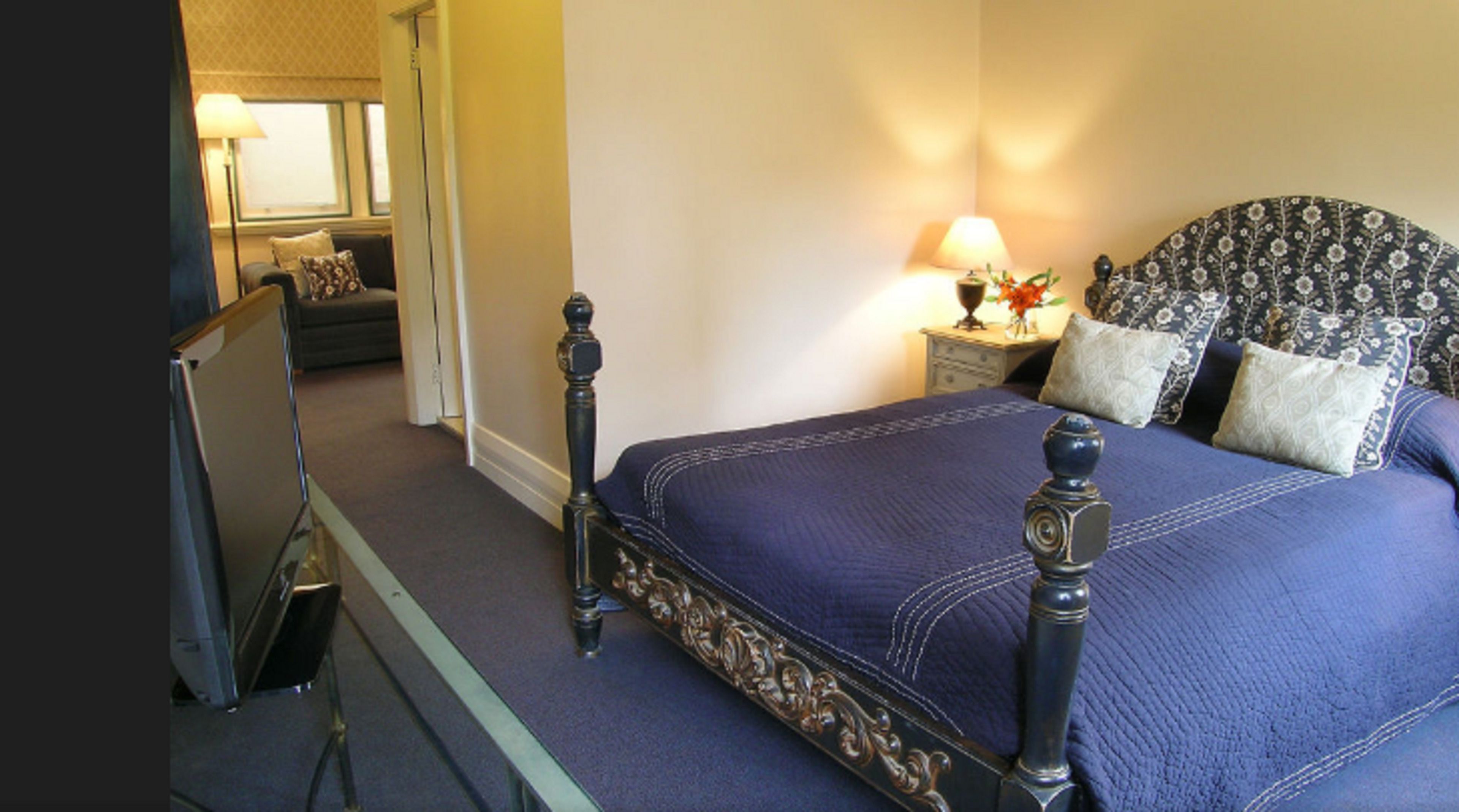 The Russell Hotel Reviews, Deals & Photos 2023 - Expedia