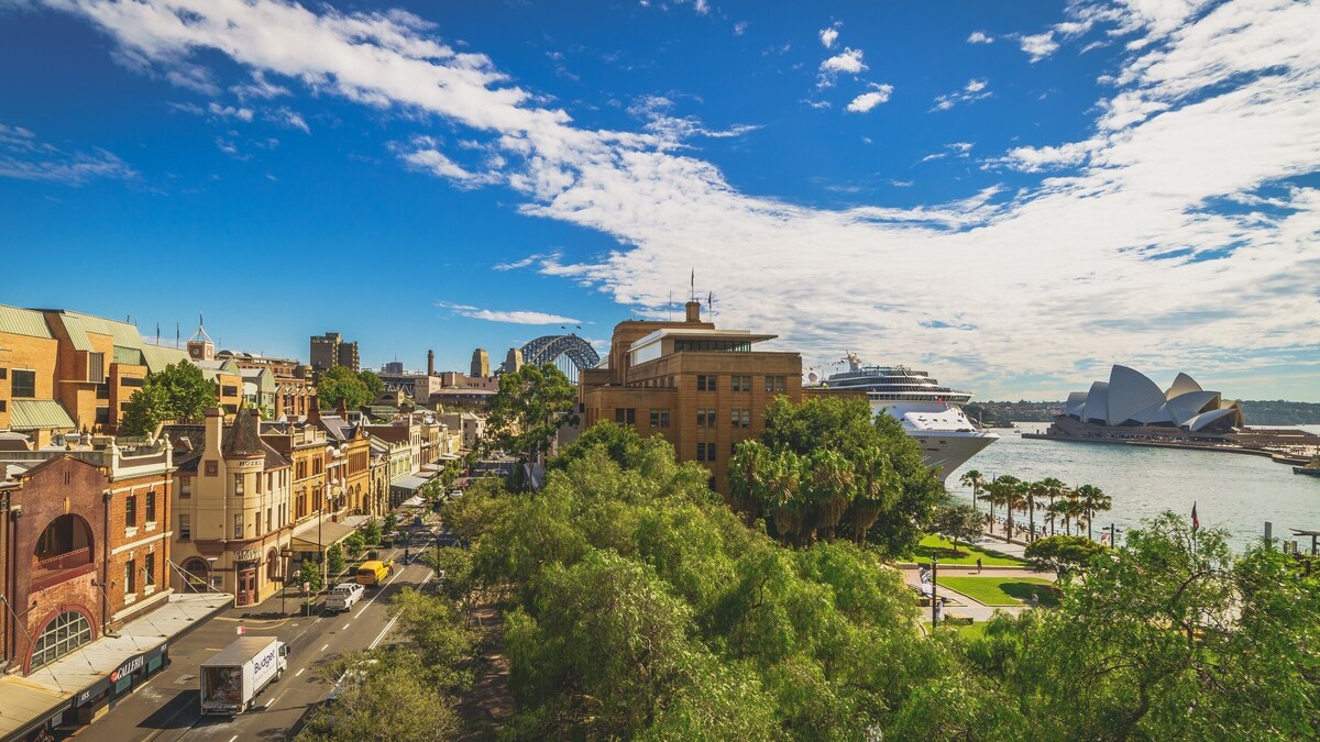 The Russell Hotel Reviews, Deals & Photos 2023 - Expedia