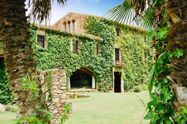 Mas Salvi Country Boutique Hotel - Pals