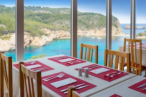 Pequenos-almoços servidos