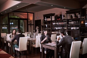 Serviço de café da manhã, vistas para a piscina