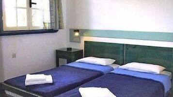 Berços/camas para crianças grátis, roupa de cama fornecida