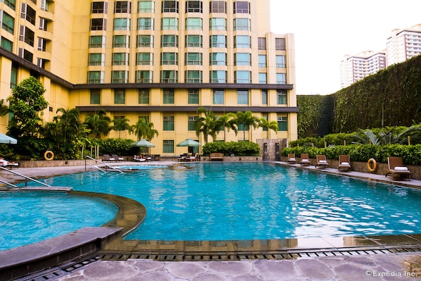 New Coast Hotel Manila (Manila, PHL) | Expedia.com.ph