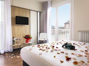 Quarto Superior, 1 cama de casal (renovated, industrial style) | Edredões de penas, cofre no quarto, secretária, quartos insonorizados 