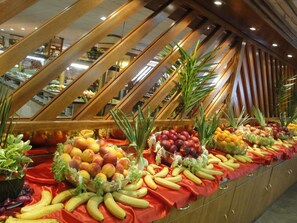 Café da manhã, almoço e jantar