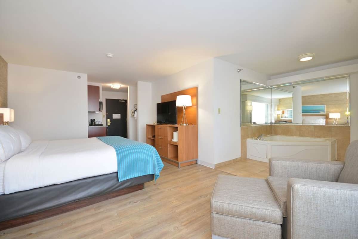 Secretária, ferro/tábua de engomar, Wi-fi grátis