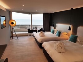 Superior Family Room, No Sea View | Vista do quarto