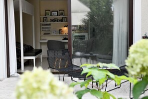 Quarto Duplo Júnior, 1 cama queen-size | Terraço/pátio interior