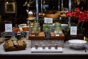Café da manhã, almoço e jantar