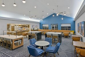 Pequeno-almoço tipo buffet diário incluído 