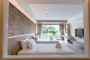 Superior Lake Building Room (Twin Bed) | Vista para o jardim