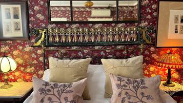 Horace Suite | Roupas de cama premium, edredons de pluma, individualmente decorados