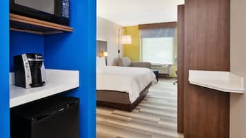Quarto standard, 1 cama King, geladeira | 1 quarto, cofres nos quartos, escrivaninha