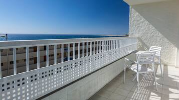 Vista para praia/oceano