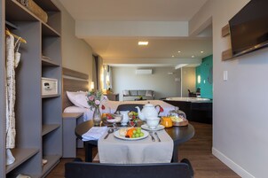 Suite Plus com Hidromassagem - Vista Mar | Minibar, cofre no quarto, cortinas/cortinados opacos, Wi-fi grátis 